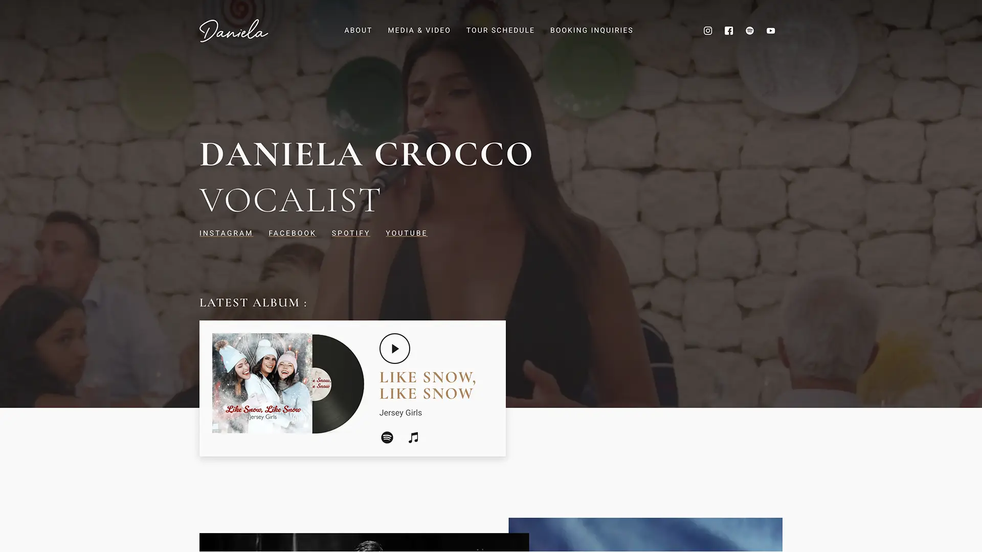 Daniela Crocco - Professional Vocalist